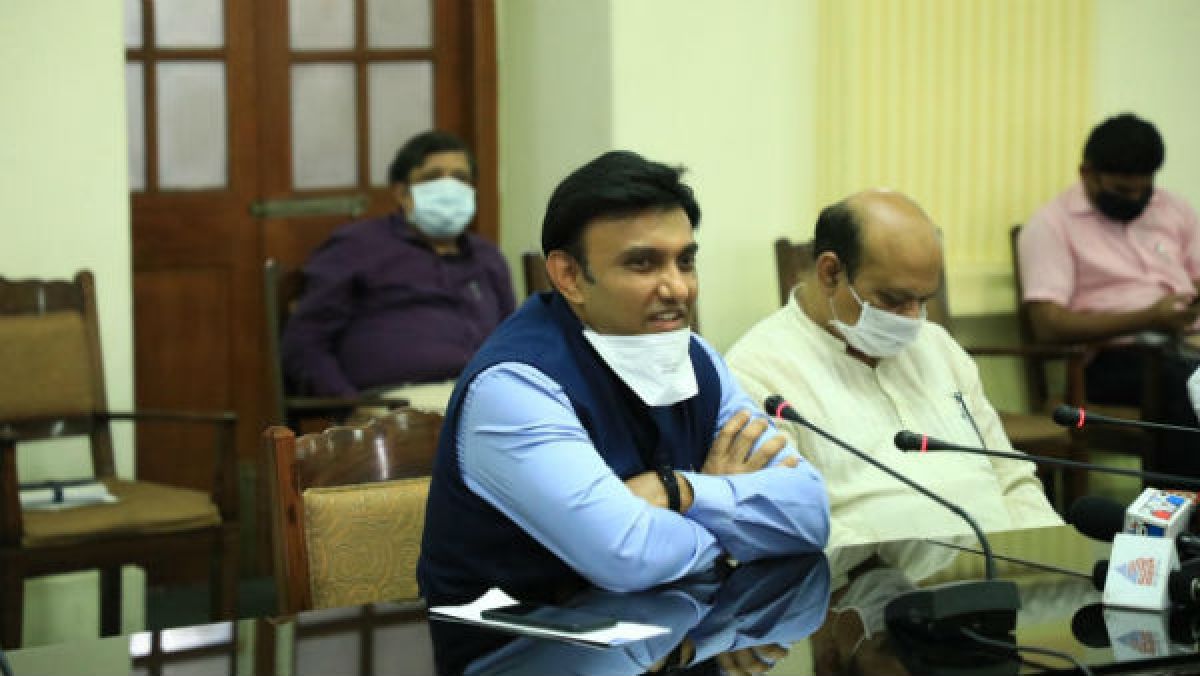 high court notice to health and medical education minister dr k ...