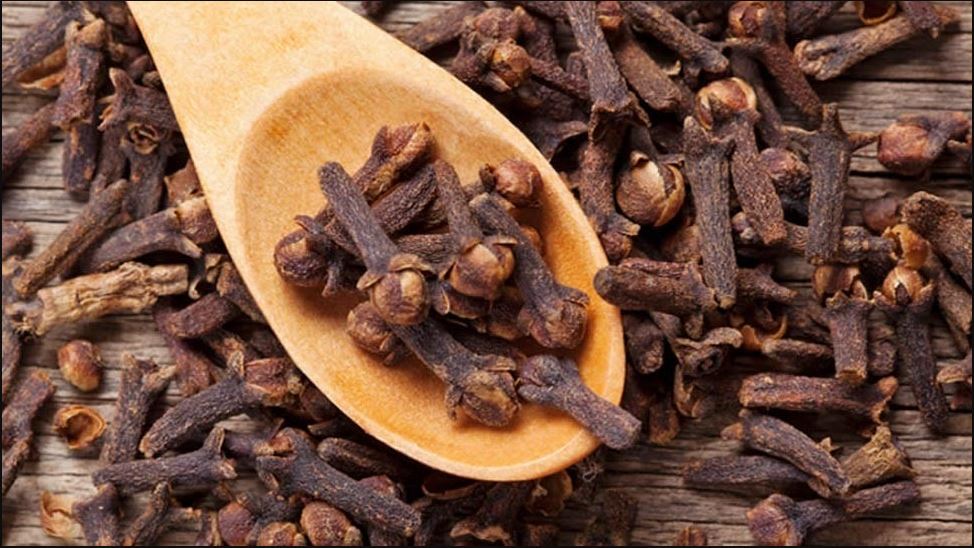 4 clove are very beneficial for male health know here amazing benefits ...