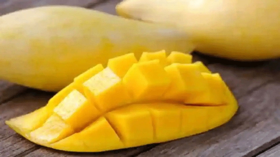 From Pimples to Sugar, the Surprising Disadvantages of Eating Mango ...