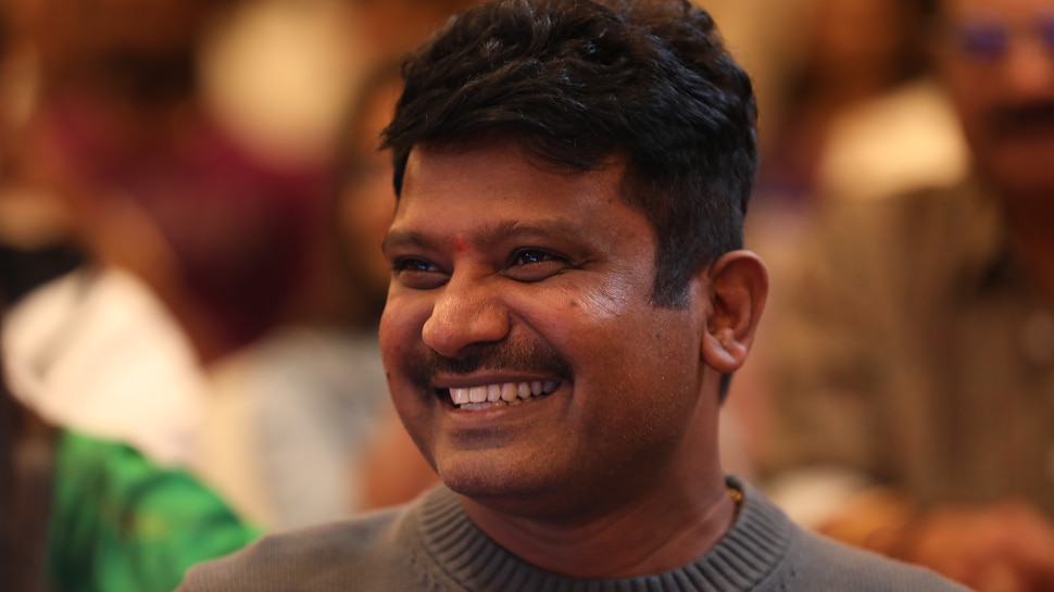 sandalwood director prem in a new getup, ek love ya trailer craze ...