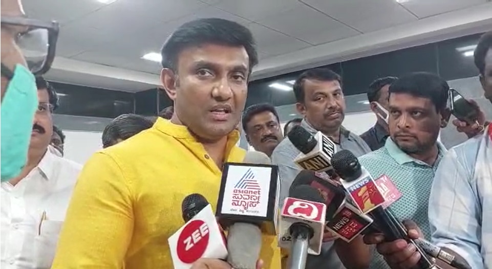 health minister K Sudhakar press meet in bangalore | '60 ವರ್ಷ ...