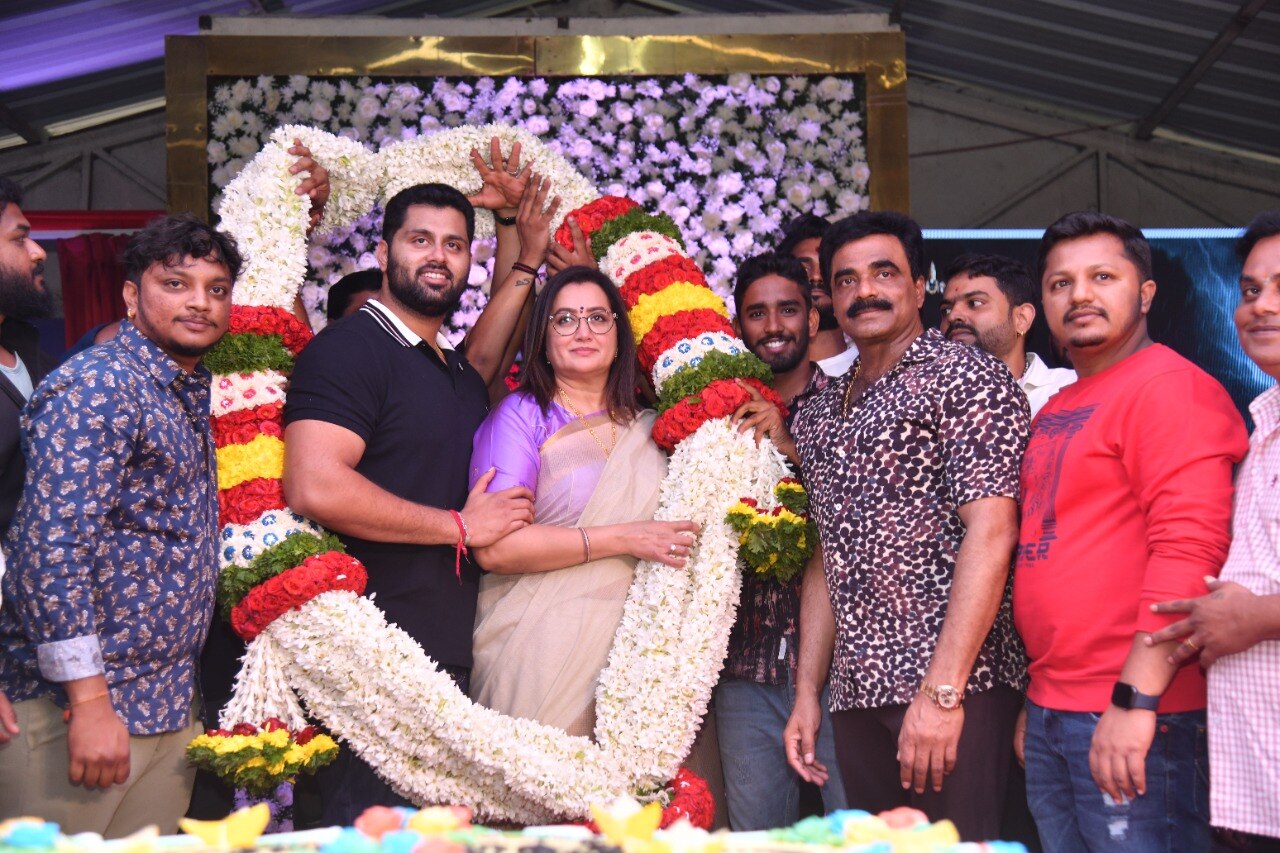 Abhishek Ambarish movie poster release on Sumalatha Ambarish birthday ...