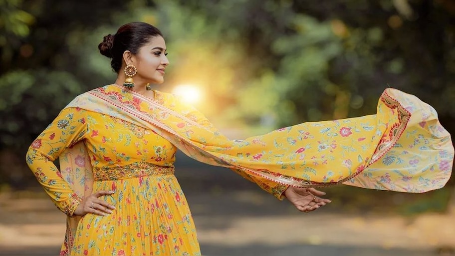 actress sneha did reels for kranti bombe bombe song video goes viral ...