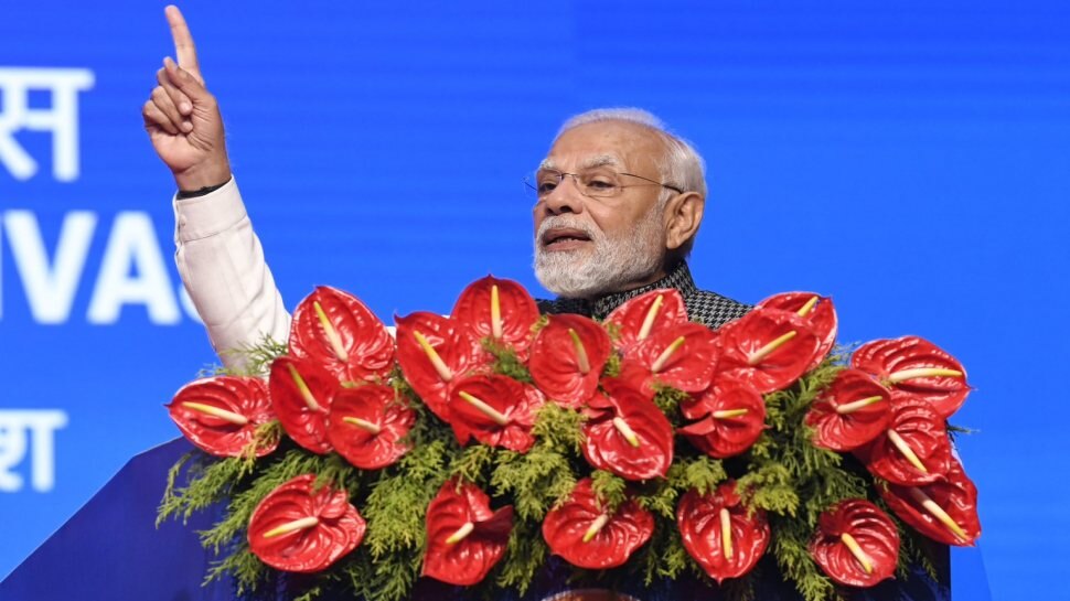 Prime Minister Narendra Modi coming to Hubli on january 12 cm basavaraj ...