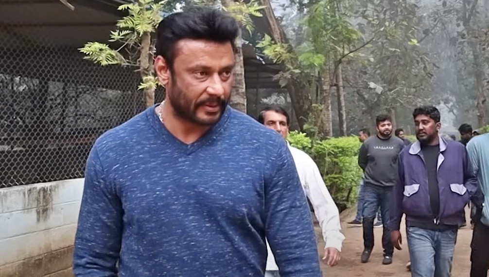 Forest officials ride actor Darshan farm house | Darshan Farm house ...