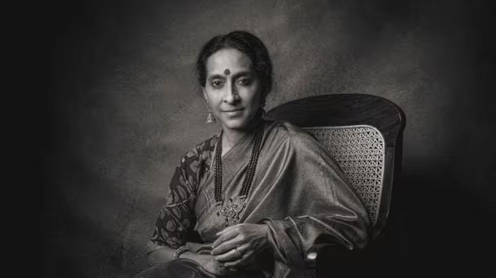 Famous singer Bombay Jayashree suffered brain hemorrhage | ಖ್ಯಾತ ಗಾಯಕಿ ...