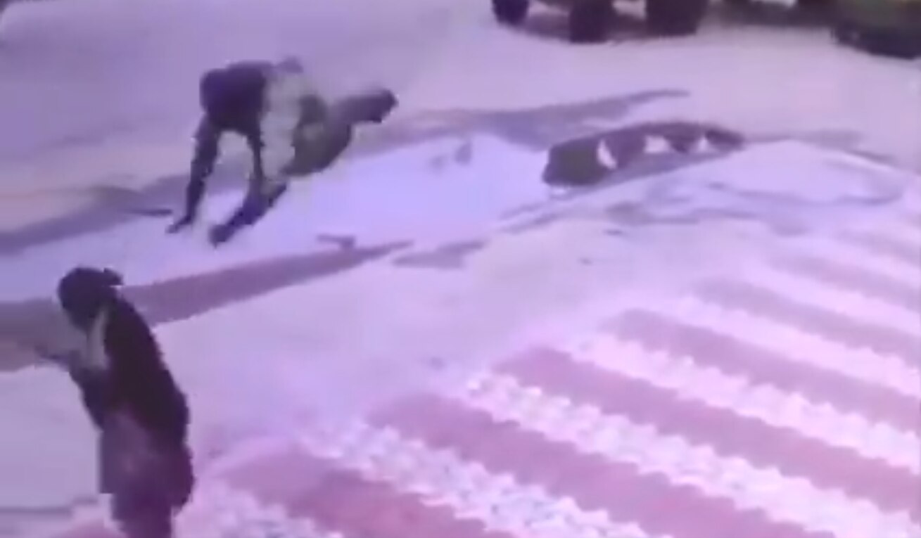 this 4 second video of a man collapsing on woman goes trending on ...