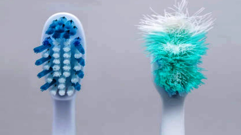 Toothbrush To Avoid Dental Problems And Make Teeth White Healthy ...