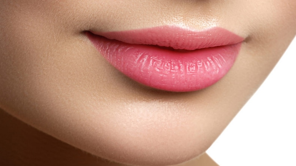 ಒಡೆದ ತುಟಿಗಳಿಂದ ಮುಕ್ತಿ ಹೊಂದಲು ಇಲ್ಲಿವೆ ಪರಿಣಾಮಕಾರಿ ಮನೆಮದ್ದುಗಳು..! | Health ...