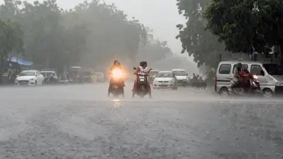IMD has issued an orange alert for coastal Karnataka and South Interior Karnataka| Rain Alert ...