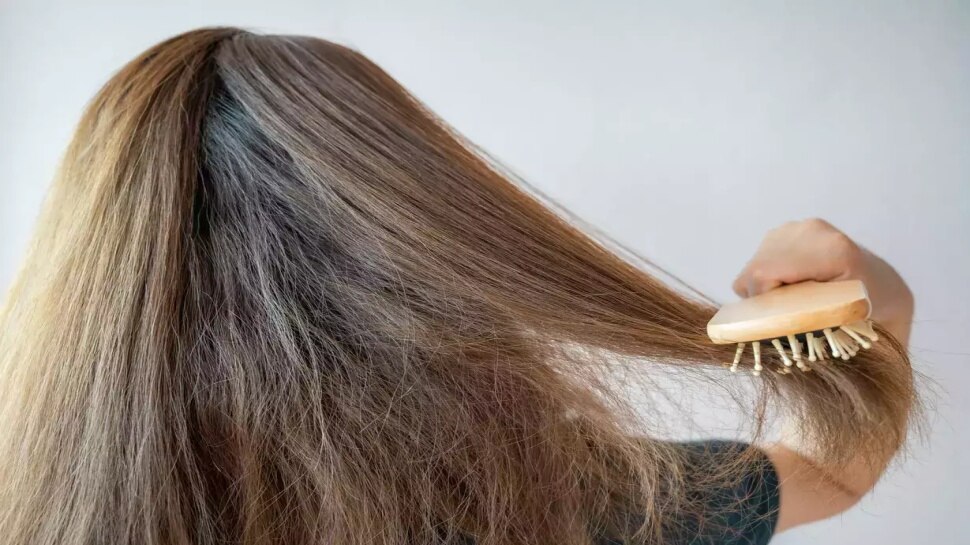 Egg And Olive Oil For Frizz Free Hair Easy Hair Care Tips In Kannada