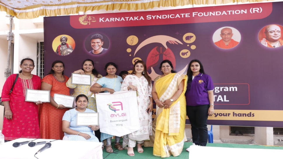 Ashwini Puneeth Rajkumar joined hands with Karunya Ram for Social Work ...