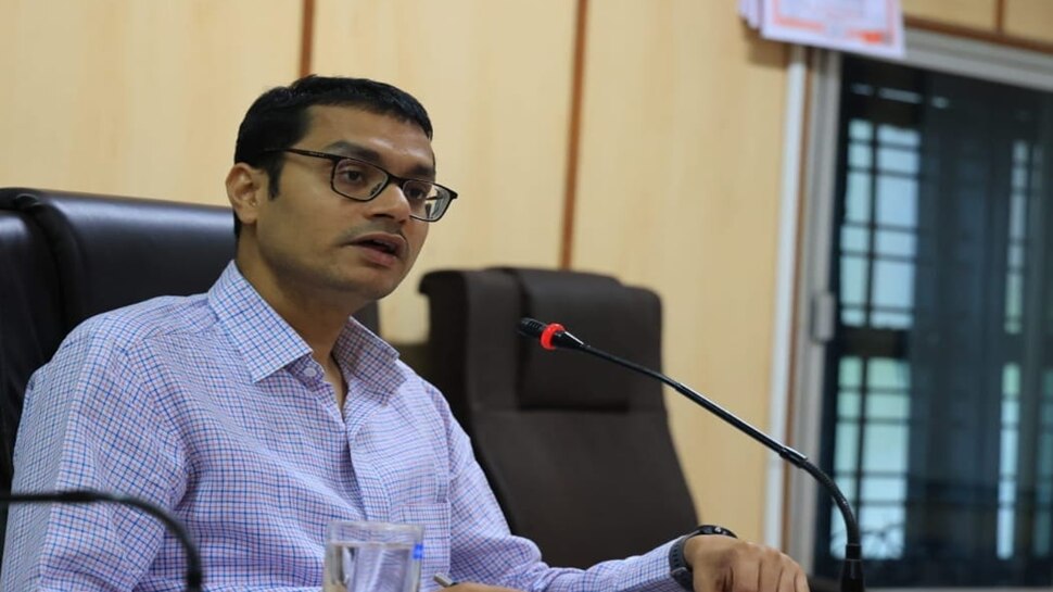 Election for the post of Mayor of Ballari Metropolitan Corporation on ...