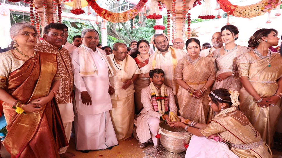 Photo Gallery : Marriage of minister MB Patil's son with granddaughter ...