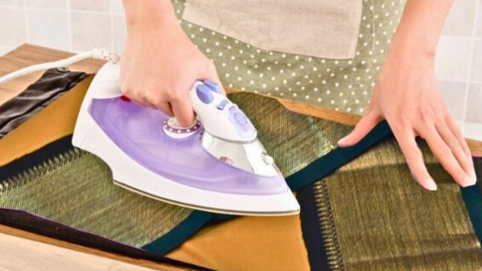 Saree Ironing Tips: Finding it difficult to iron a saree..? These tips ...