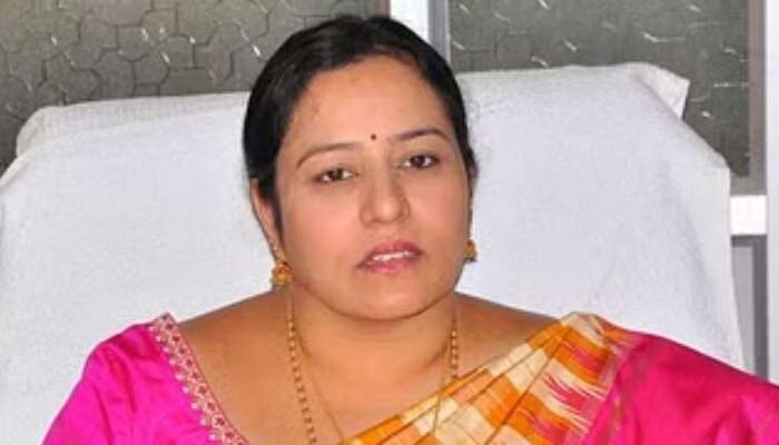 Prajwal revanna mother bhavani revanna get anticipatory bail ... Prajwal revanna mother bhavani revanna get anticipatory bail ...