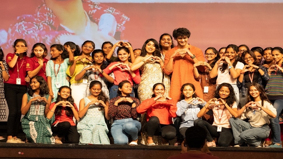 Hubballi Javari style Dhool Ebbisaava song from Gauri Cinema release ...
