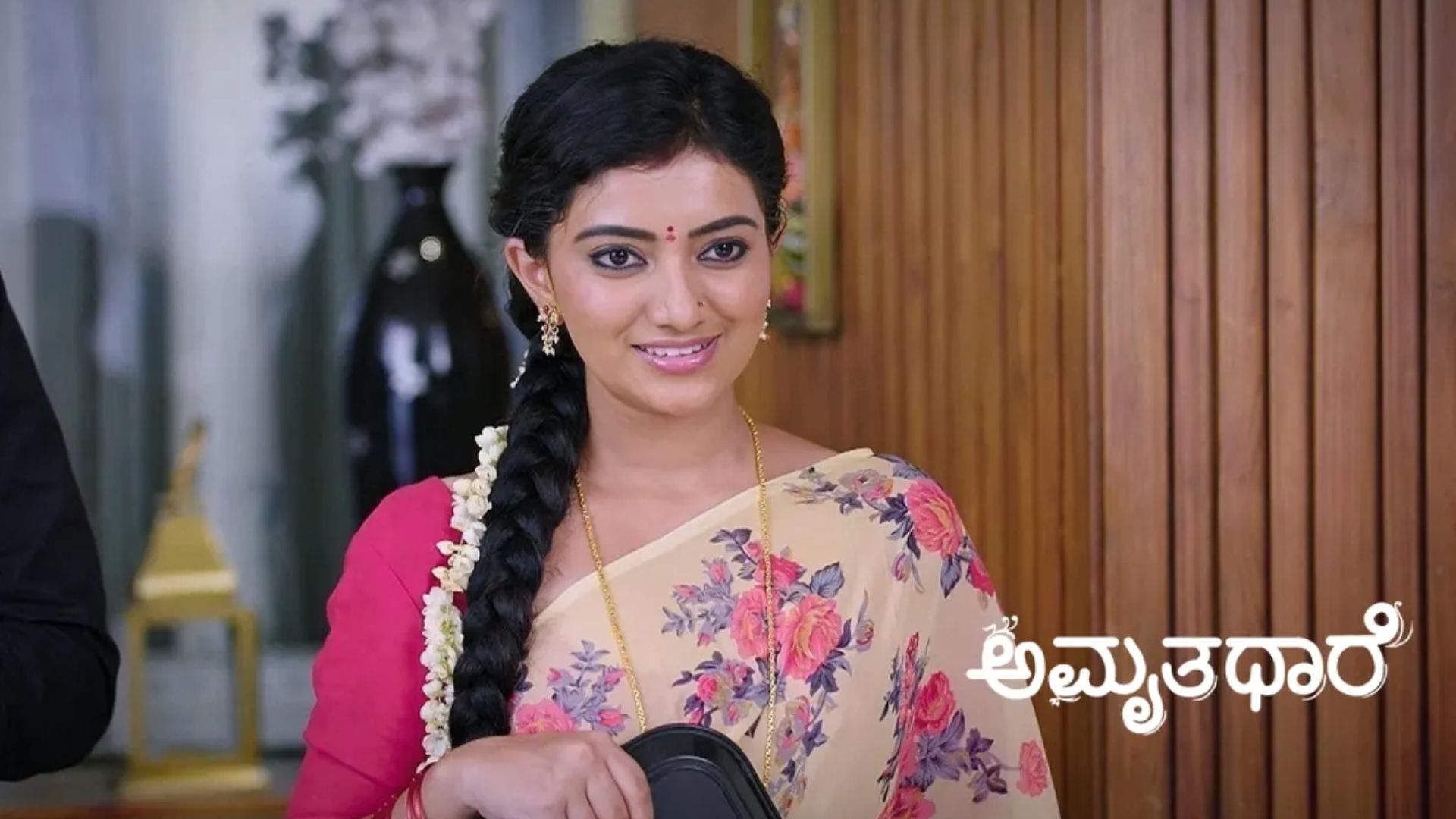 Amruthadhare Kannada serial Malli and Radha Bhagavati Real Life Story ...