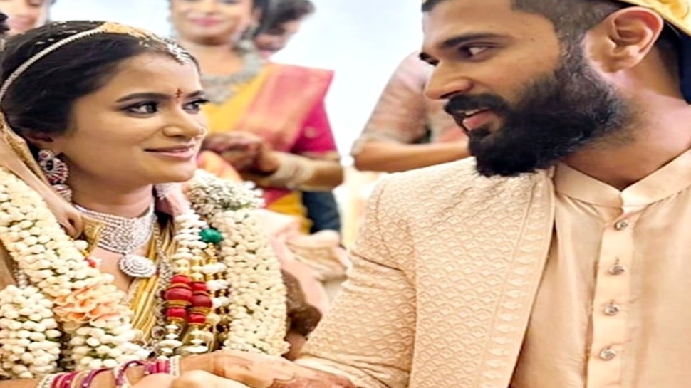 Vijay Devarakomda And Rashmika Madanna Photos In Marriage Goes Viral | ವಿಜಯ್‌ ದೇವರಕೊಂಡ ಮನೆಯಲ್ಲಿ ...