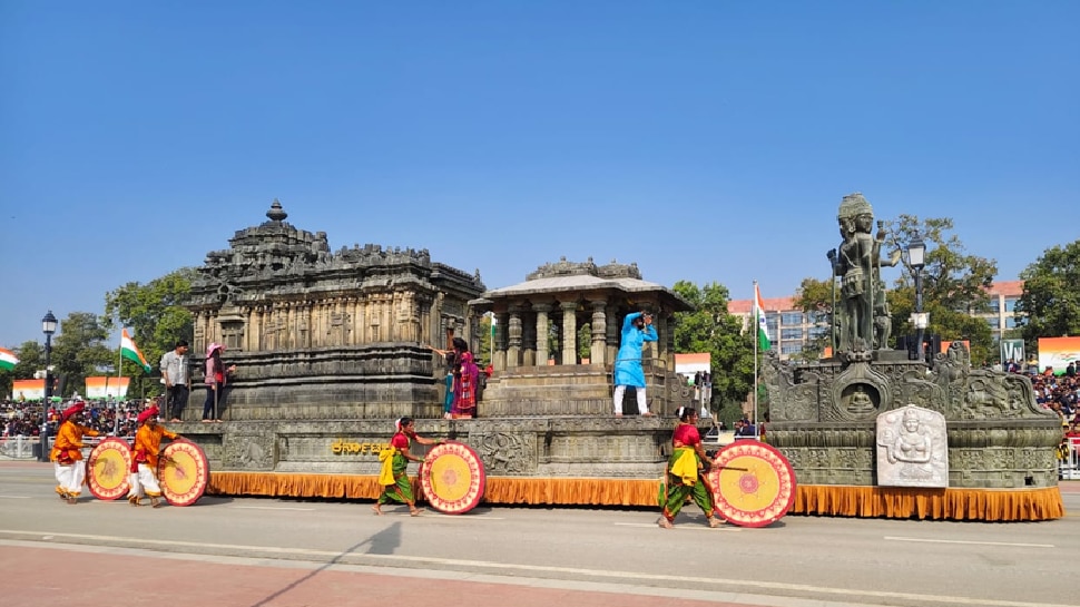 Republic Day tableau 2025: A tableau of Lakkundi, enthrallingly during ...