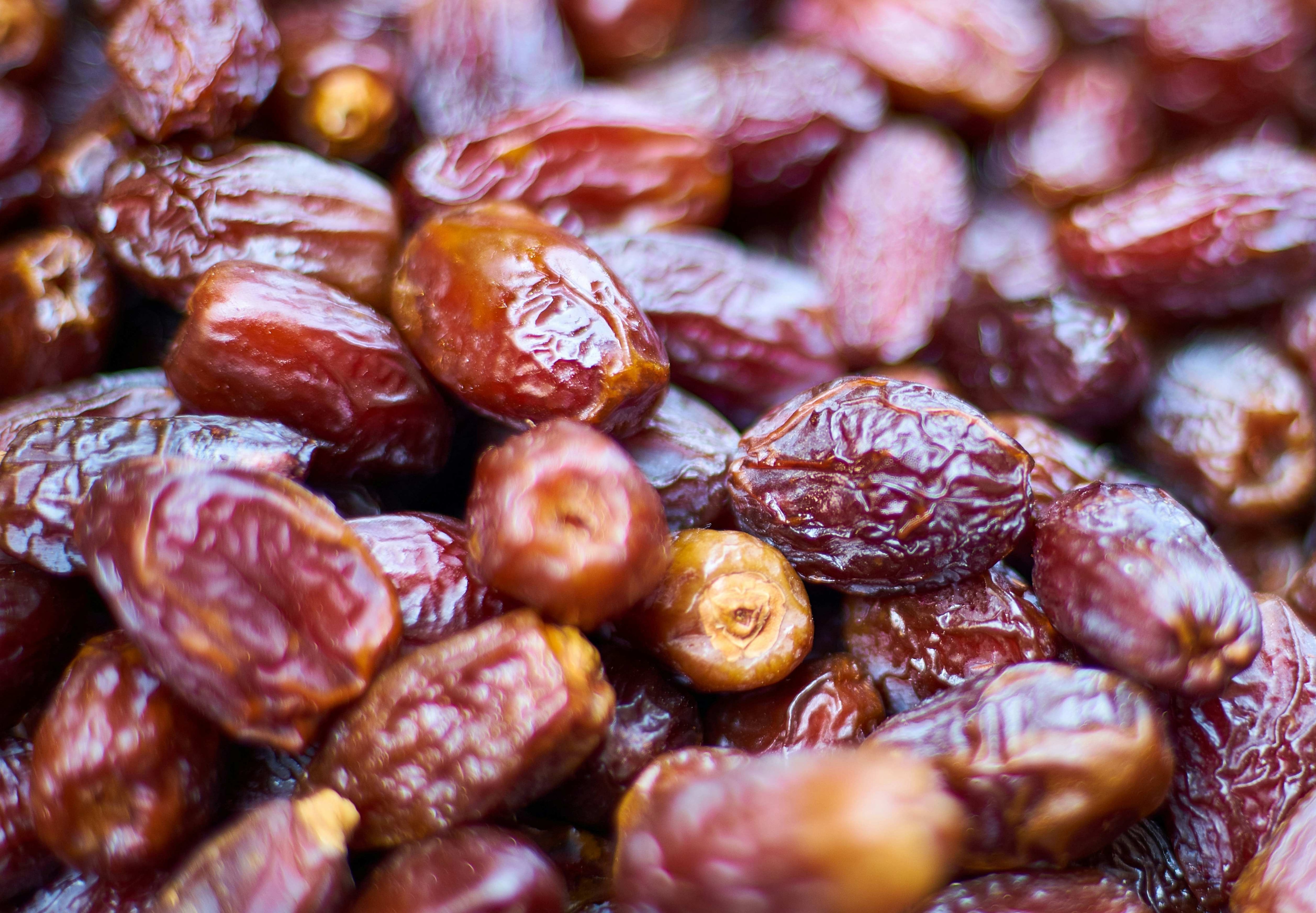 what are the health benefits of eating soaked dates in morning ...