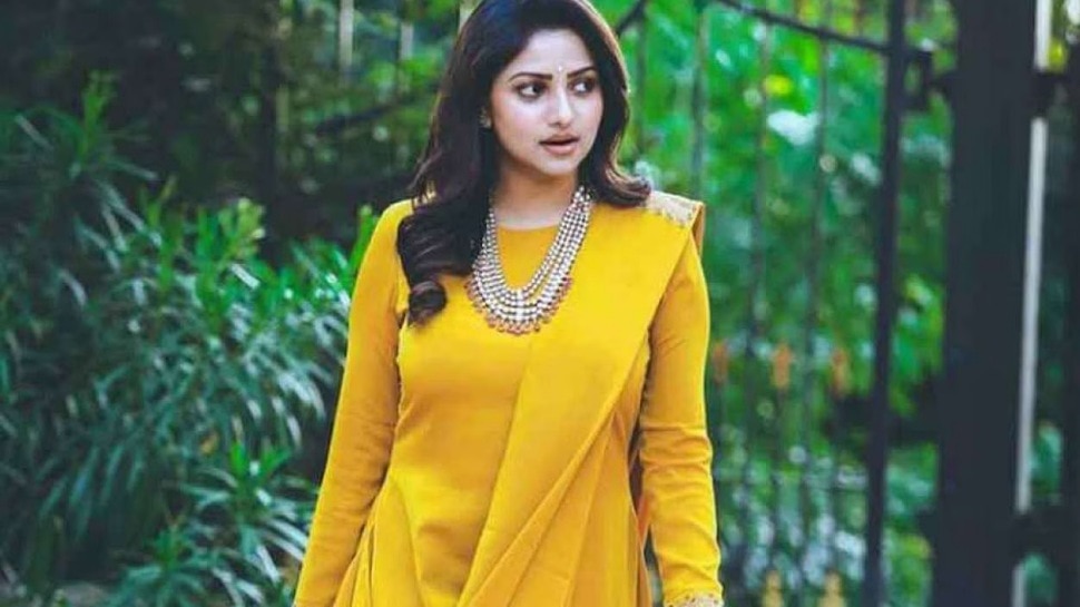Sandalwood Dimple Queen Rachita Ram Net Worth And per movie ...
