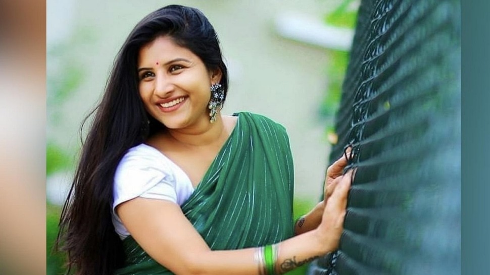 Singer Mangli Net Worth and remuneration per song details | ಸಿಂಗರ್ ...