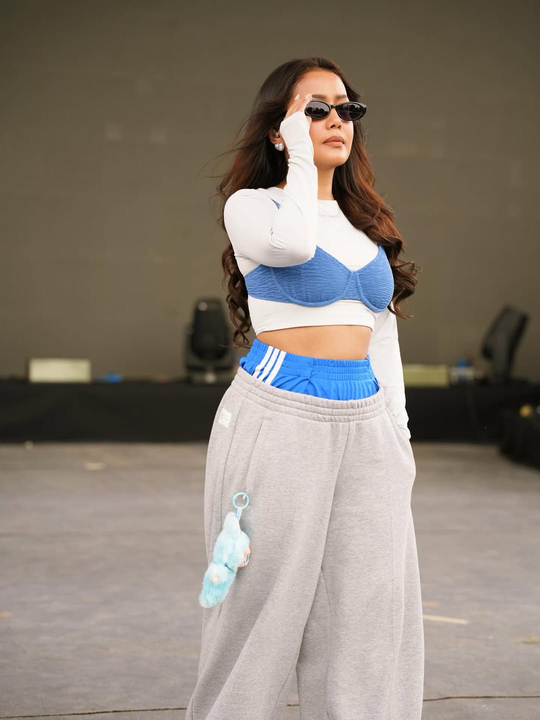 Neha Kakkar latest photos goes viral | ಶರ್ಟ್‌ ಮೇಲೆ ಒಳ ಉಡುಪು.. ಇದ್ಯಾವ ...