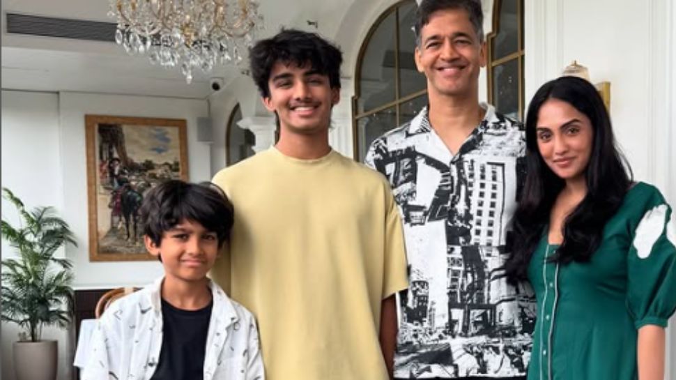 Aishwarya Rai Brother Aditya Rai Life Story | ಬಾಲಿವುಡ್‌ನ ʻಈʼ ಖ್ಯಾತ ನಟ ಐಶ್ವರ್ಯ ರೈ ಸ್ವಂತ ಅಣ್ಣ ...