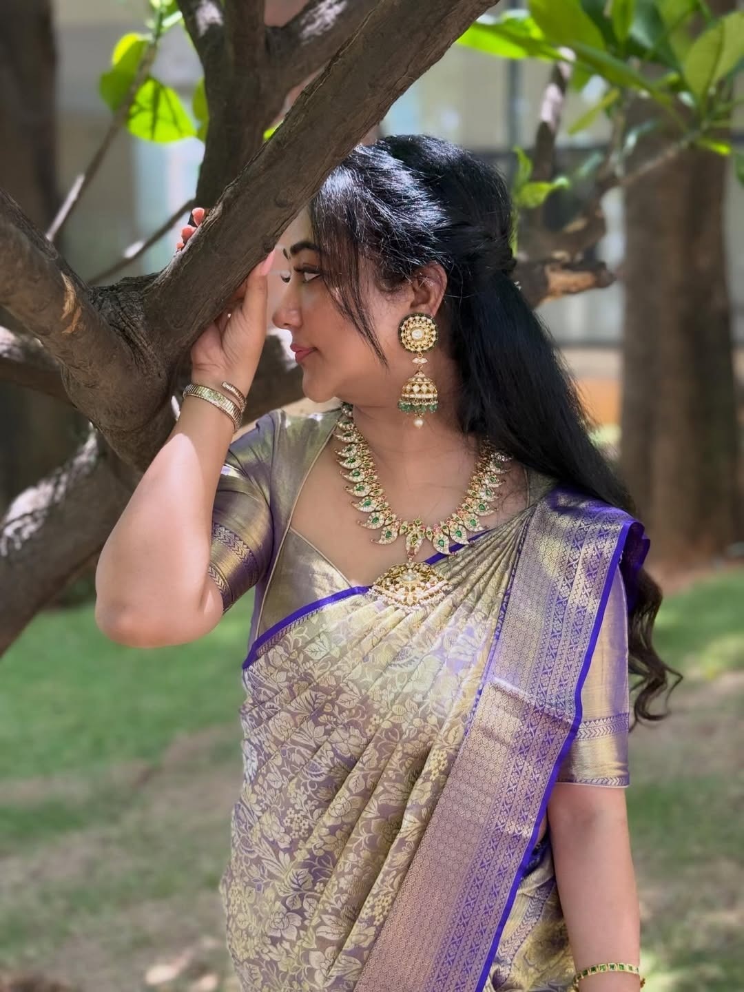 Vijayalakshmi Darshan shares latest photos in saree | ನಮ್ಮ ಅತ್ತಿಗೆ ...