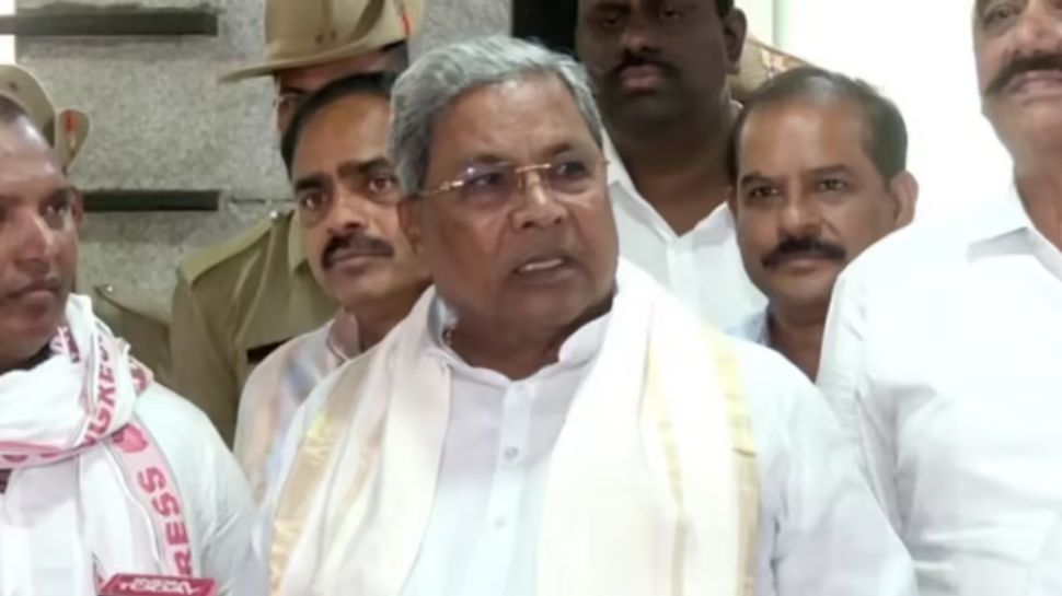 Siddaramaiah resigns from the post of CM | ಸಿಎಂ ಸ್ಥಾನಕ್ಕೆ ಸಿದ್ದರಾಮಯ್ಯ ...