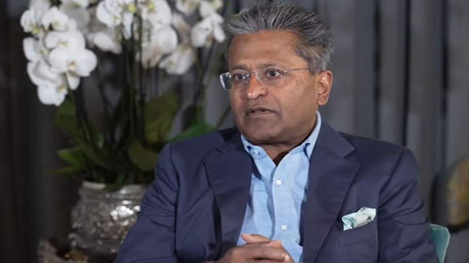 Lalit Modi Claims Shashi Tharoor Threatened a Raid Over Sunanda Pushkar ...