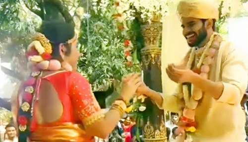 Shilpa Shetty : ವಿಭಿನ್ನ ಬ್ಲ್ಯಾಕ್ ಡ್ರೆಸ್ ನಲ್ಲಿ "ಪ್ರೀತ್ಸೊದ್ ತಪ್ಪಾ" ಚಂದು ...